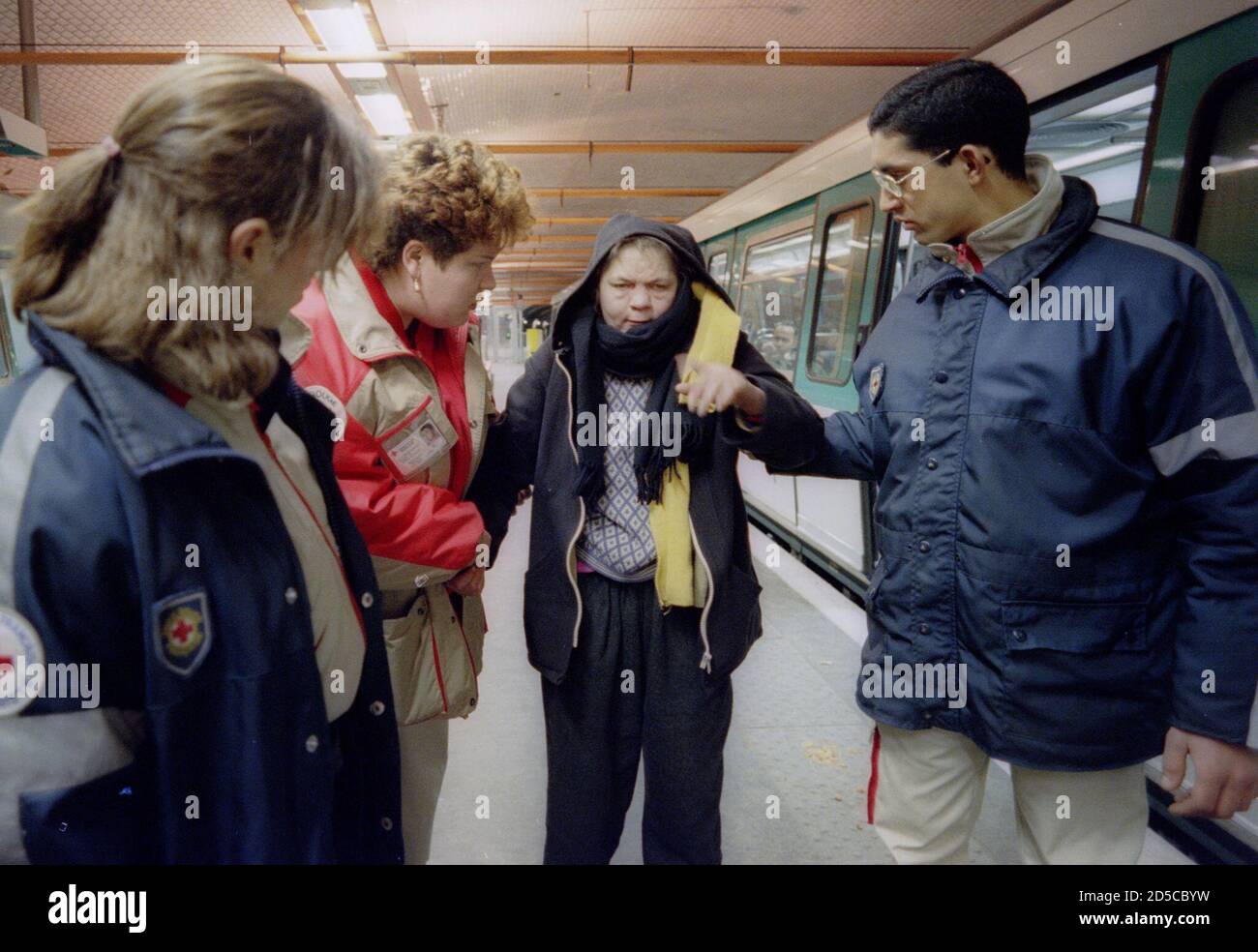 Paris homeless red cross hi-res stock photography and images - Alamy