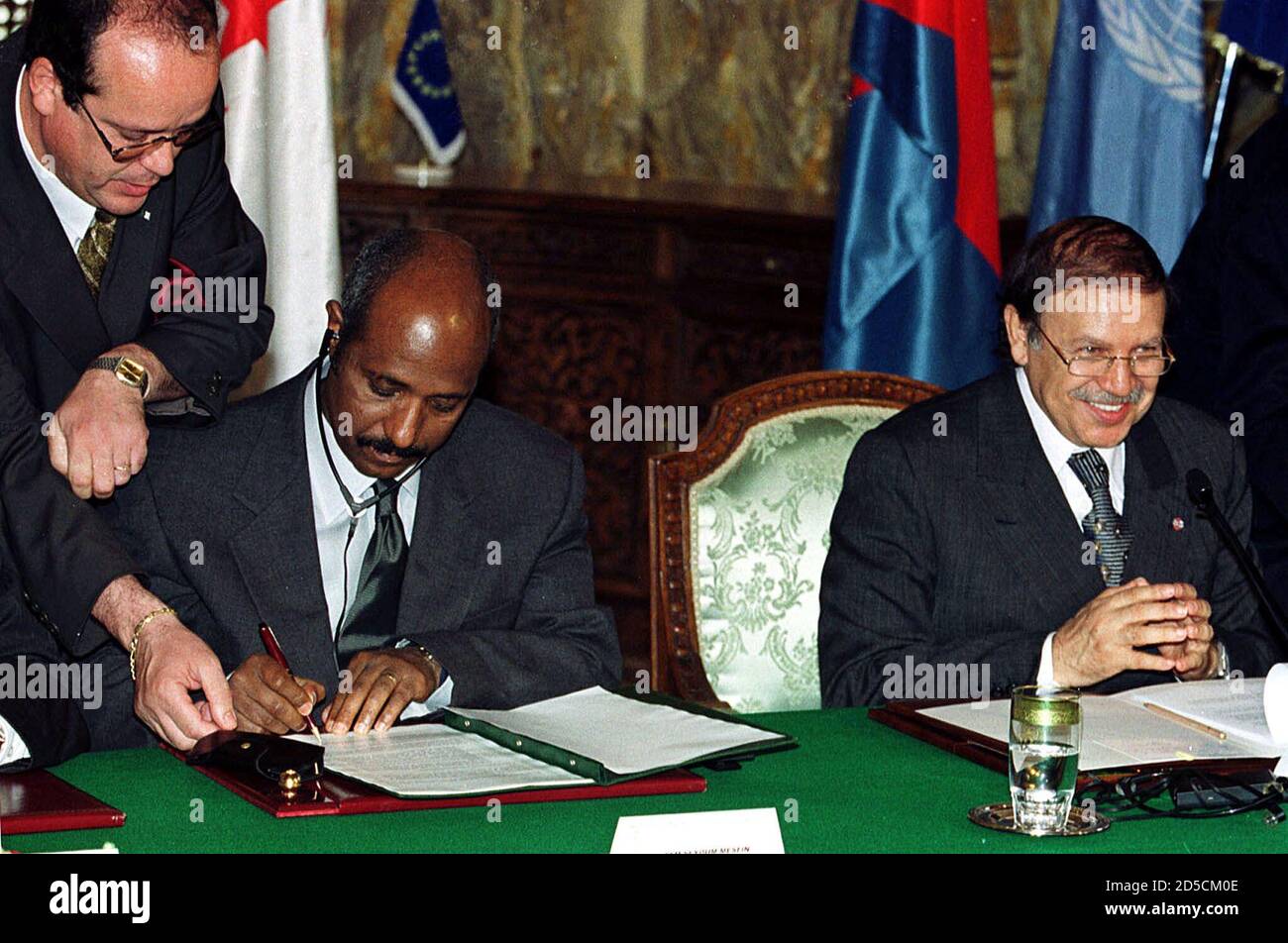 Eritrea ethiopia president hi-res stock photography and images - Alamy