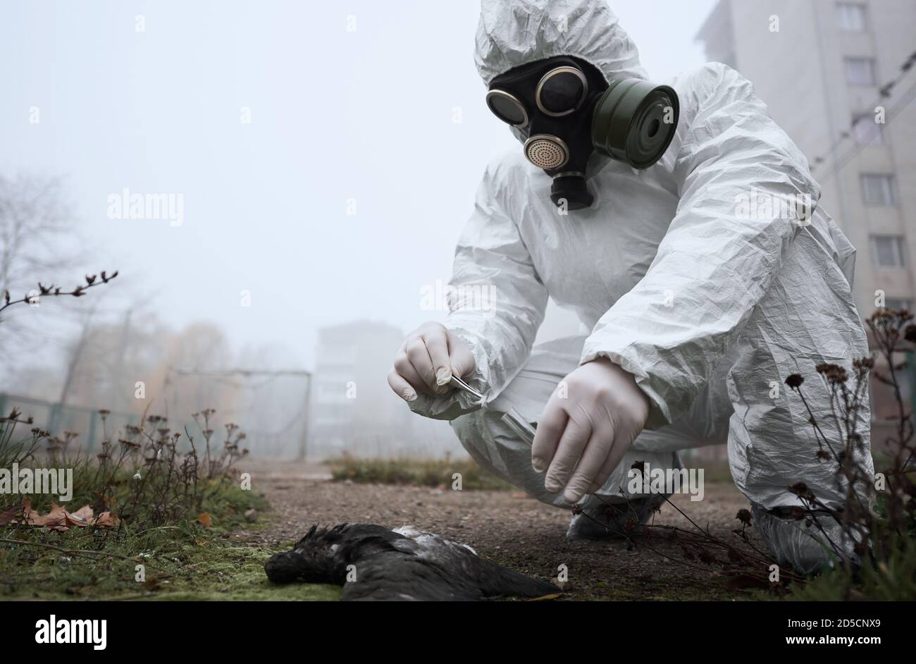 Gas mask smoke background hi-res stock photography and images - Alamy
