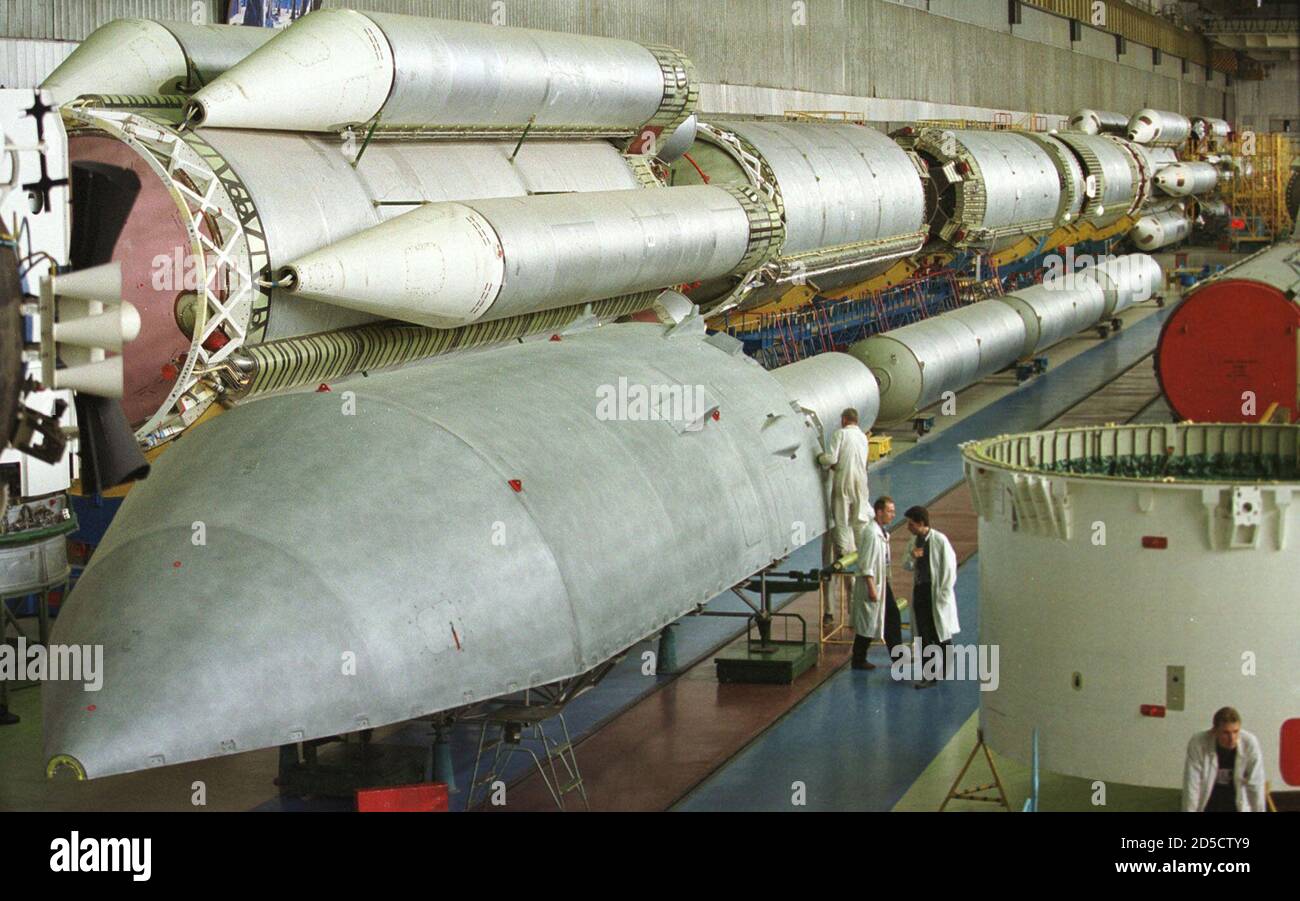Baikonur cosmodrome proton hi-res stock photography and images - Alamy
