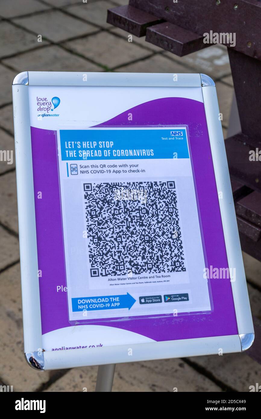 Nhs covid 19 sign hi-res stock photography and images - Alamy