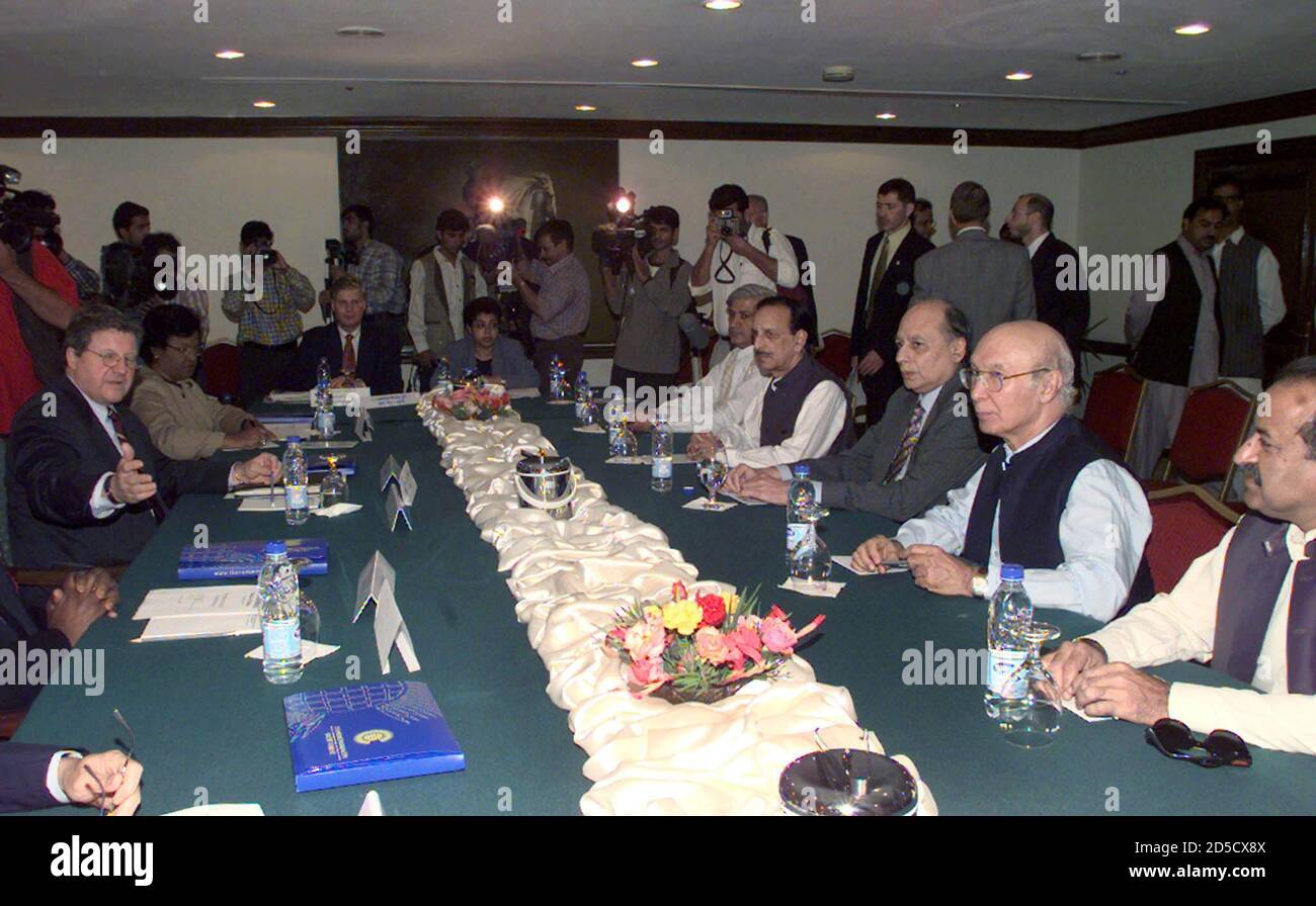 Sardar Mehtab High Resolution Stock Photography and Images - Alamy