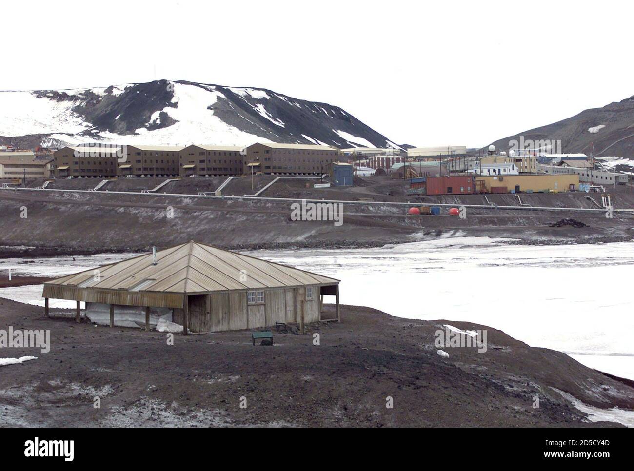 Captain scott hut hi-res stock photography and images - Alamy