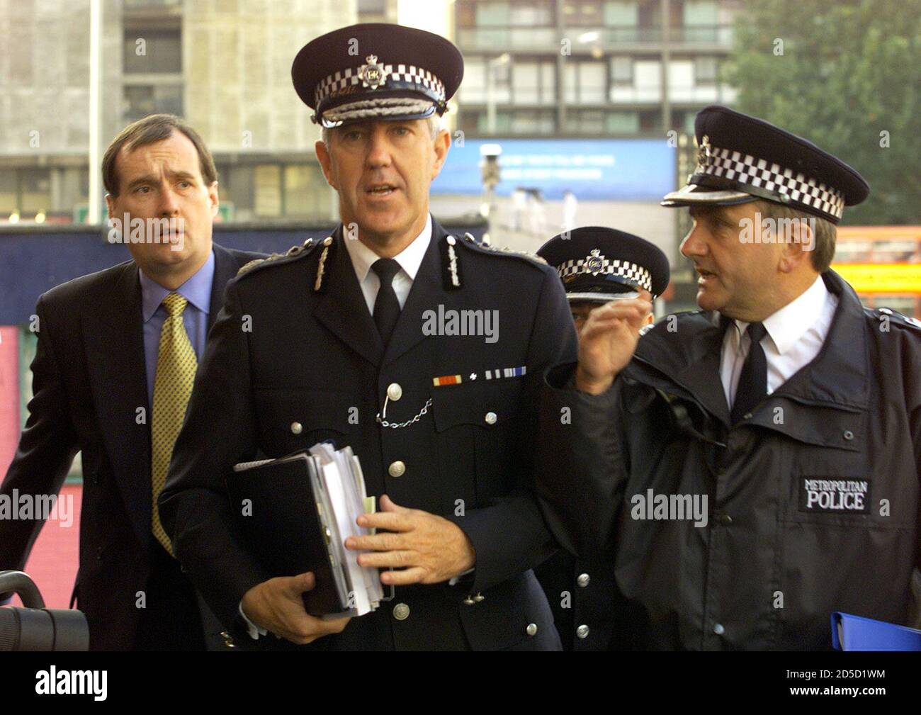 Sir paul condon hi-res stock photography and images - Alamy