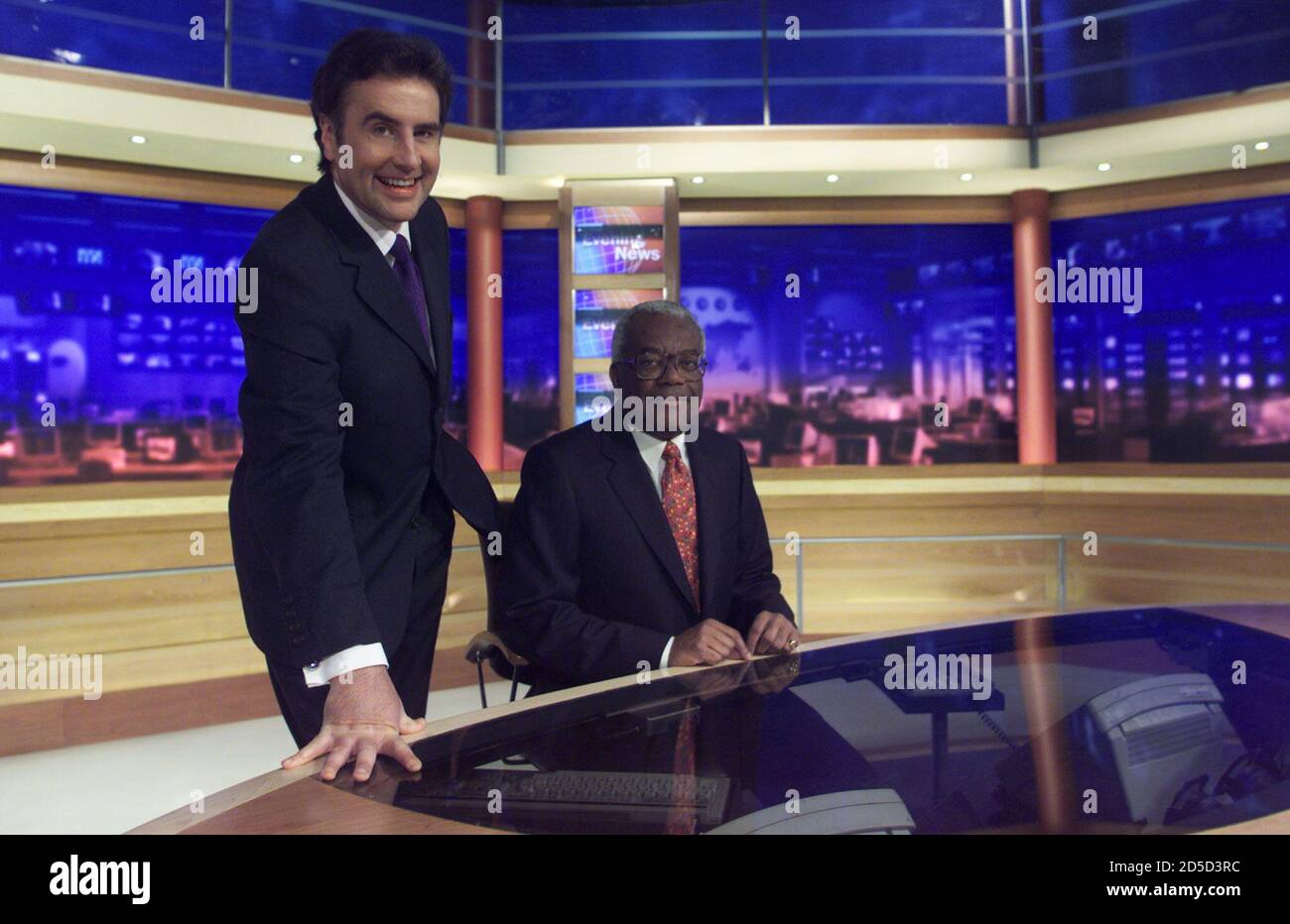 Itn news dermot murnaghan hi-res stock photography and images - Alamy