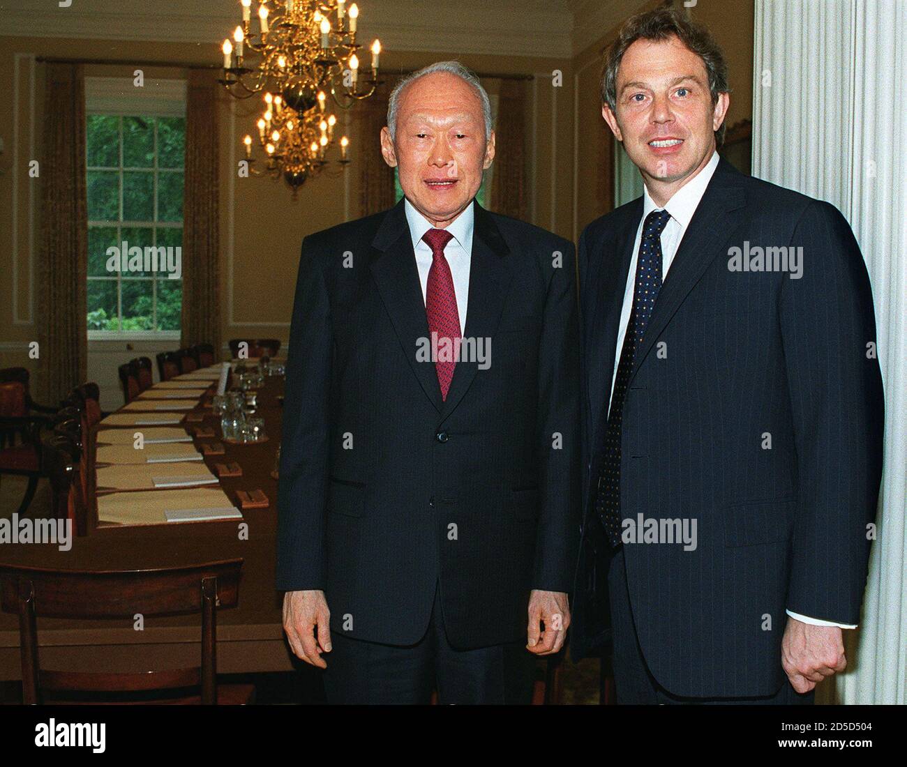 Cabinet room downing street tony blair hi-res stock photography and ...