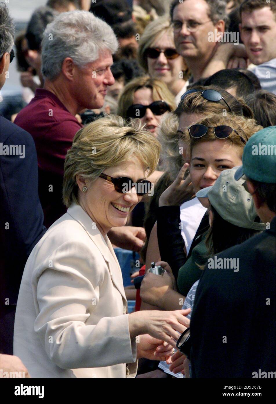 People say thank you hi-res stock photography and images - Alamy