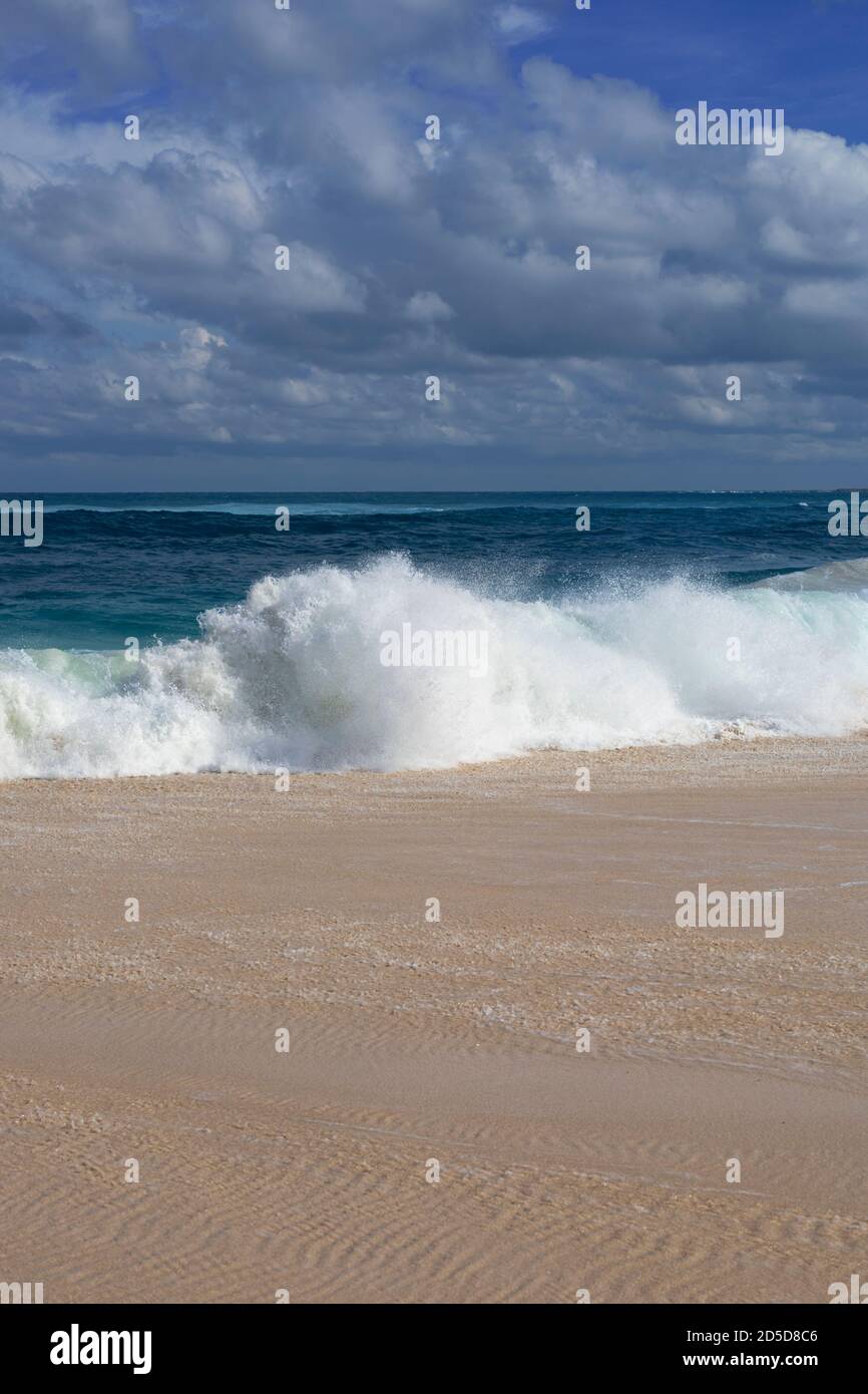 Landscape Cabbage Beach, Nassau, Bahamas Stock Photo - Alamy