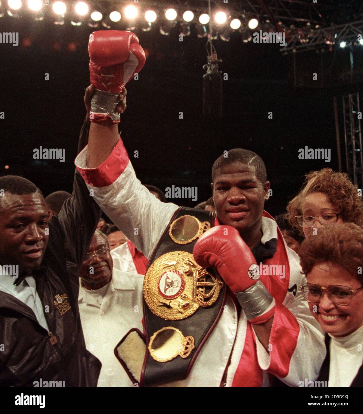 Riddick bowe boxing hi-res stock photography and images - Alamy