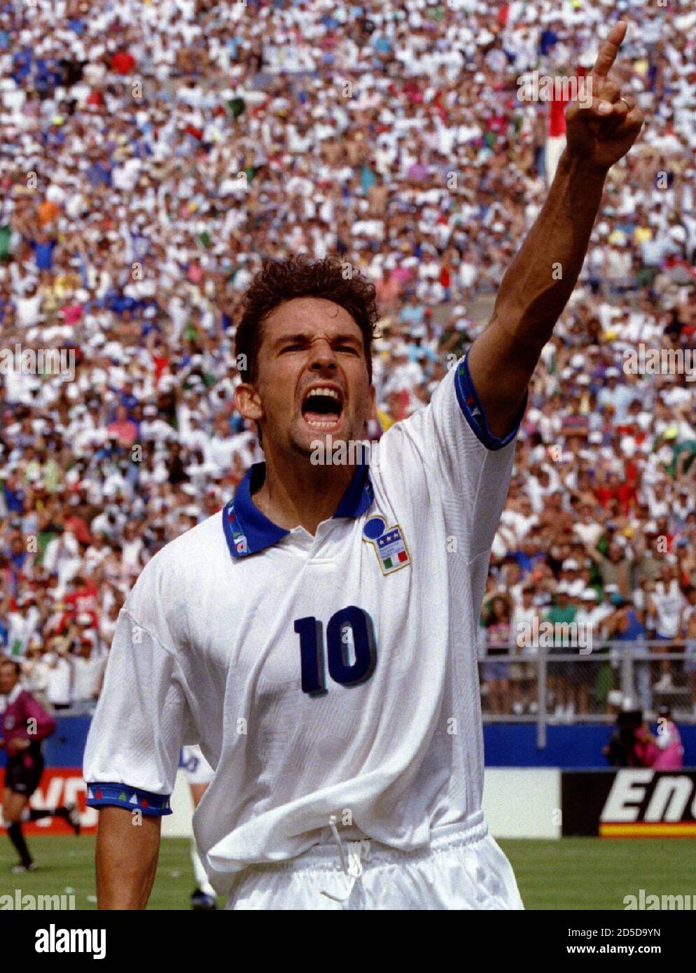 1994 world cup baggio High Resolution Stock Photography and Images - Alamy