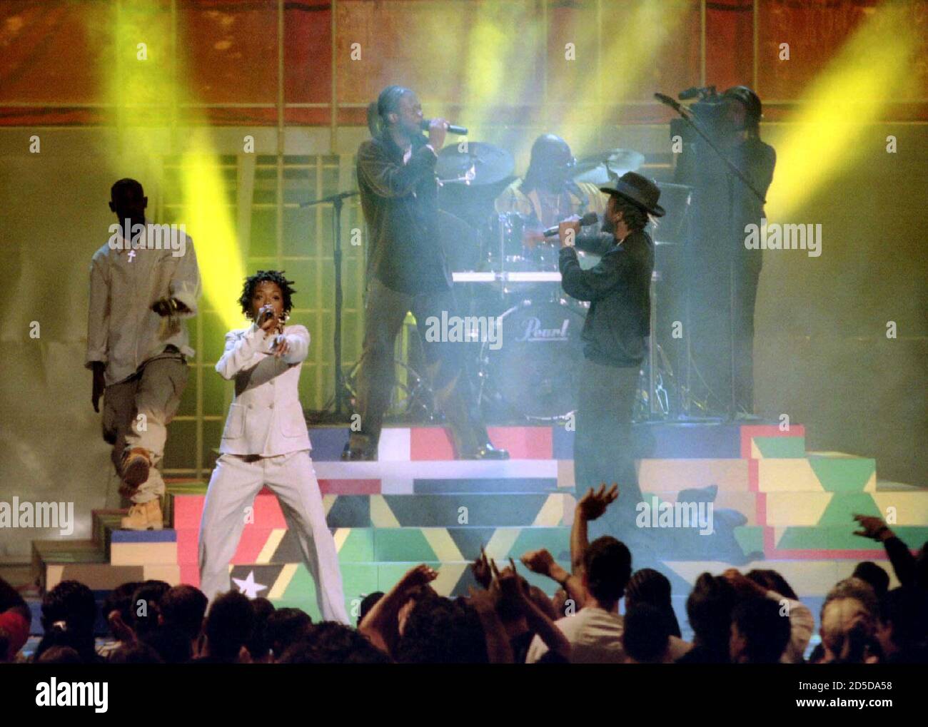 The fugees 1996 hi-res stock photography and images - Alamy