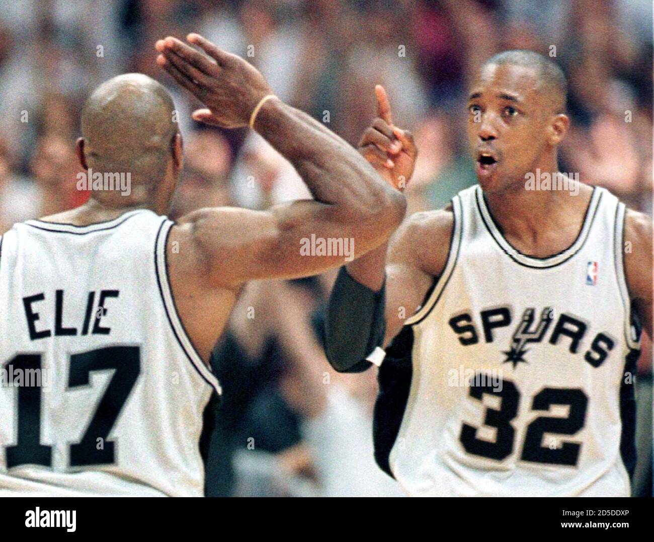 Sean elliott spurs hi-res stock photography and images - Alamy