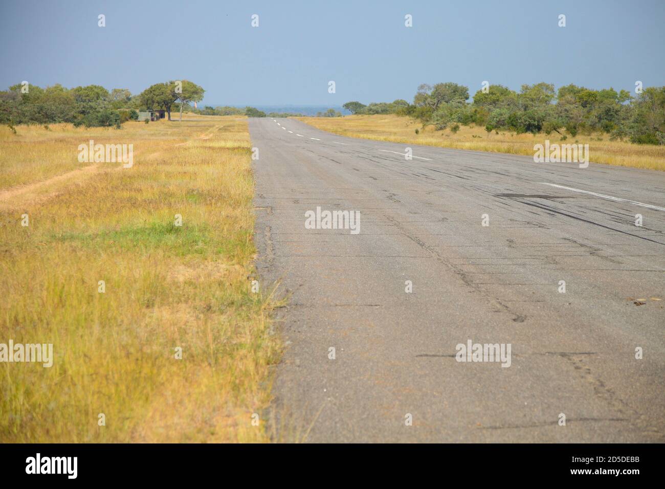 Landing strip in desert hi-res stock photography and images - Alamy