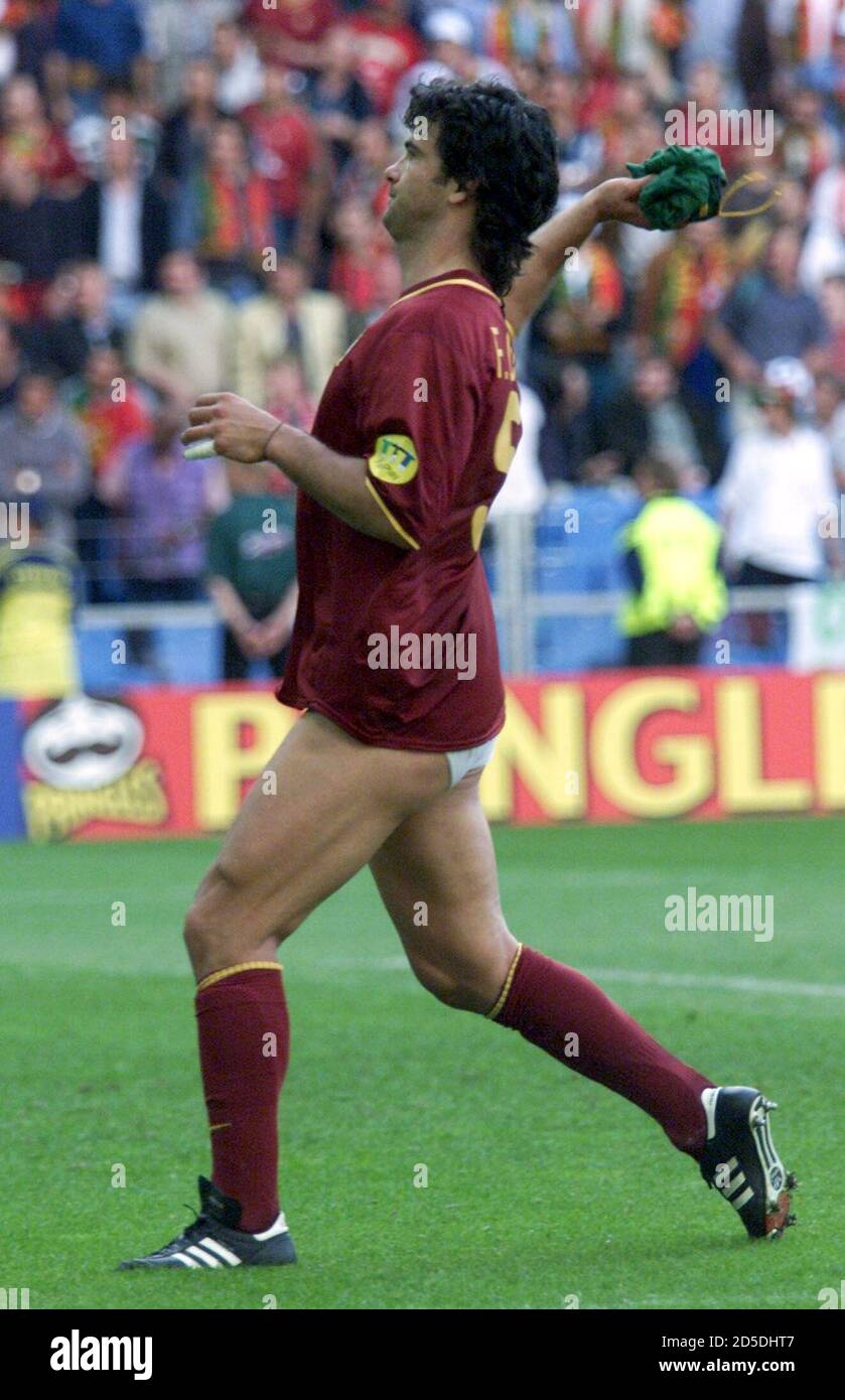 Portugals fernando couto hi-res stock photography and images - Alamy