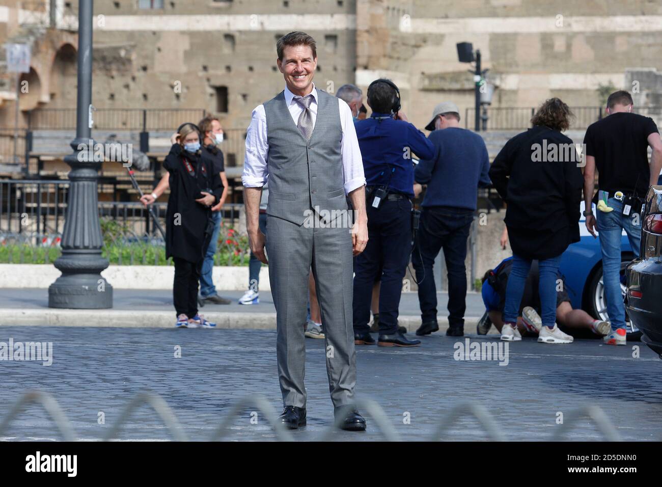 Rome, Italy. 12th Oct, 2020. Actor Tom Cruise smiling and waving to his ...