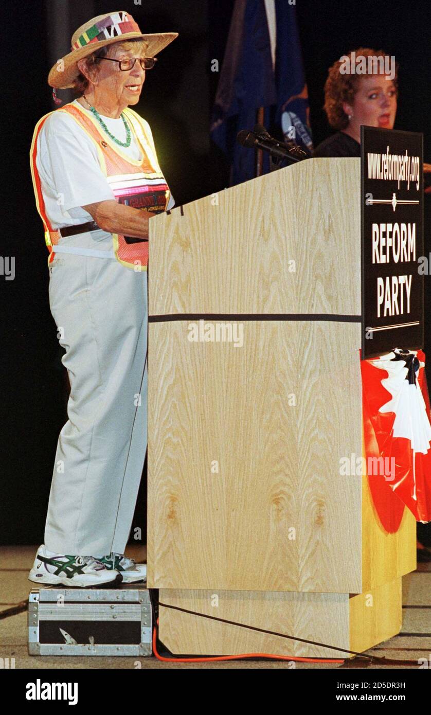 Reform party jesse ventura hi-res stock photography and images - Alamy