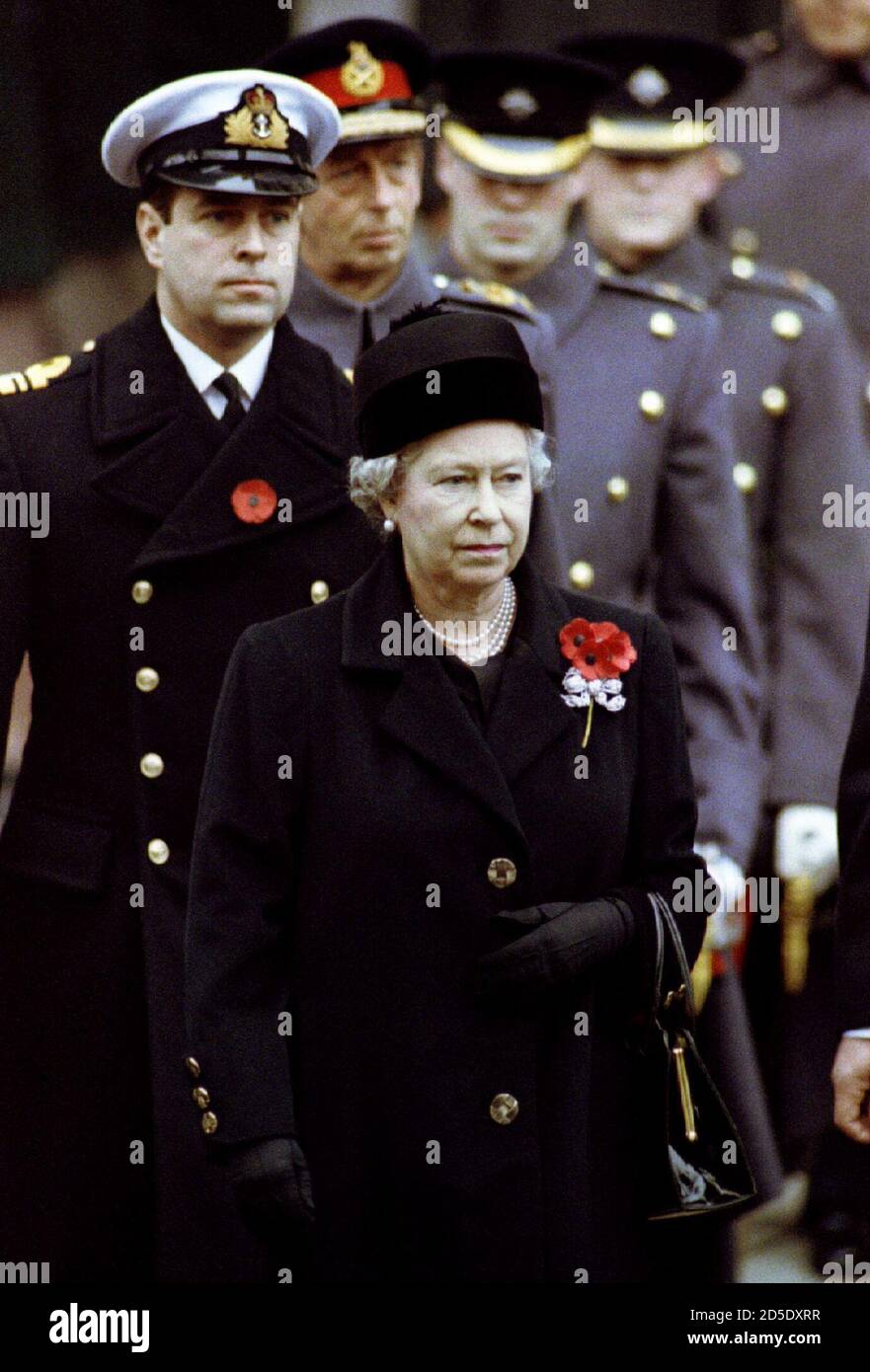 Elizabeth ii world war two hi-res stock photography and images - Alamy
