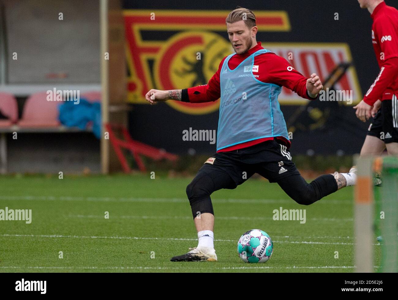 Berlin, Germany. 13th Oct, 2020. Loris Karius, new goalkeeper at 1 FC ...