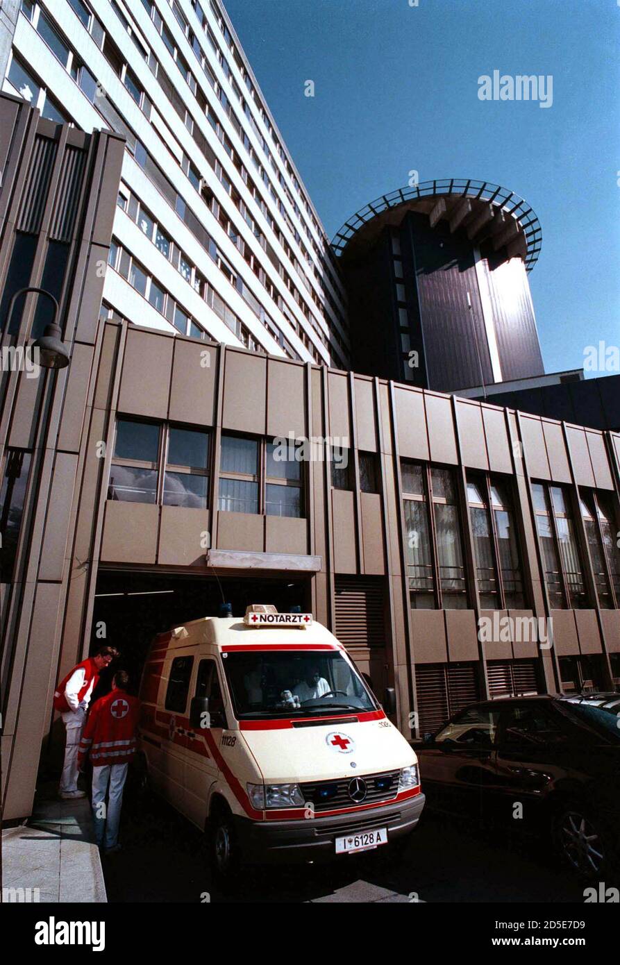 Austrian ambulance hi-res stock photography and images - Alamy