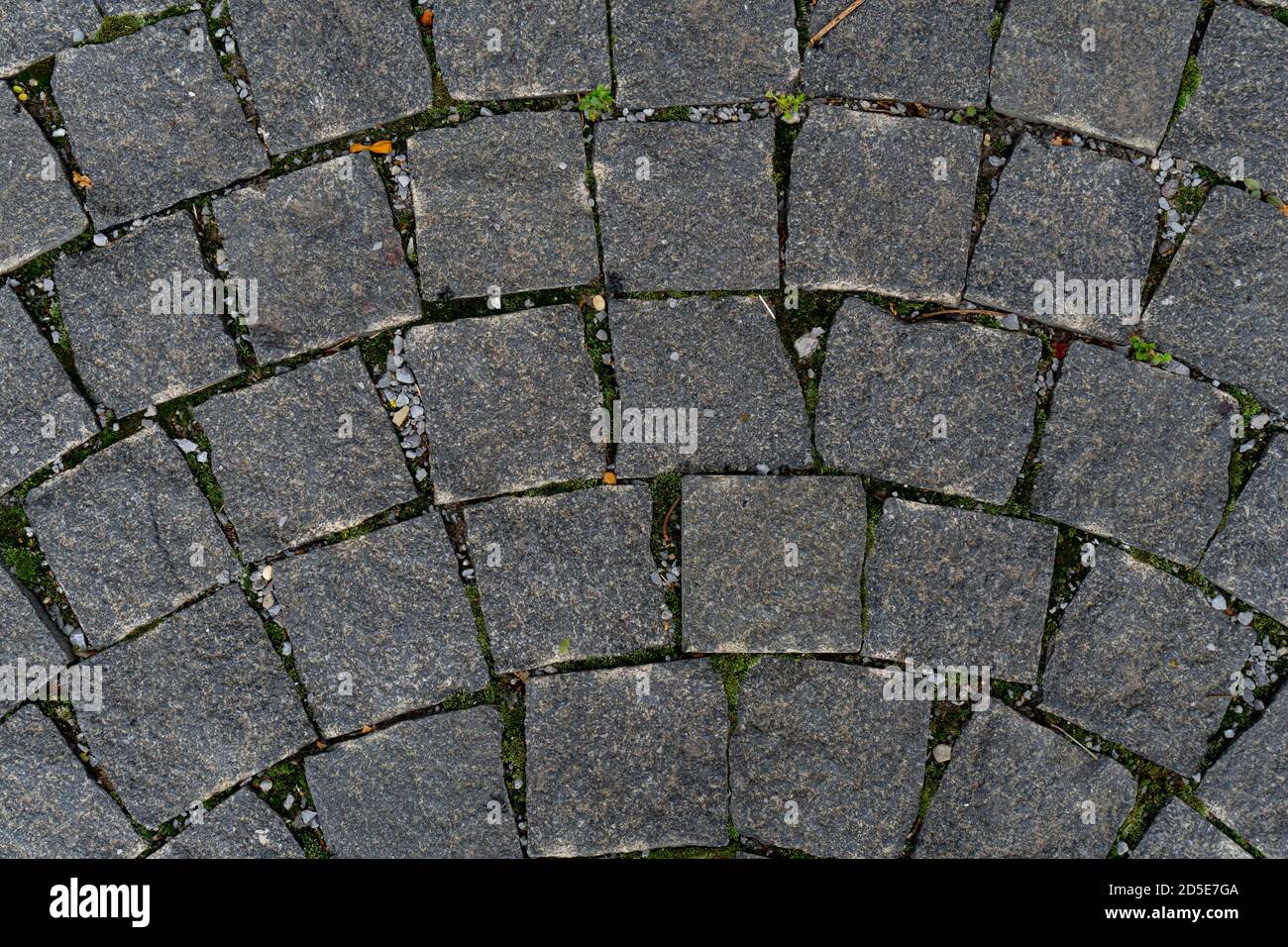 Stone wall rounded stones hi-res stock photography and images - Alamy
