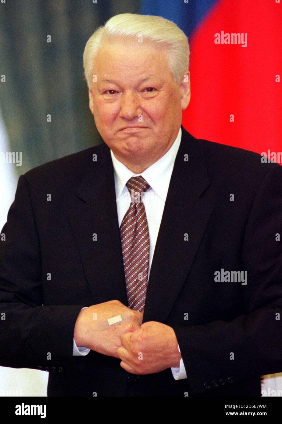 Hand yeltsin hi-res stock photography and images - Alamy