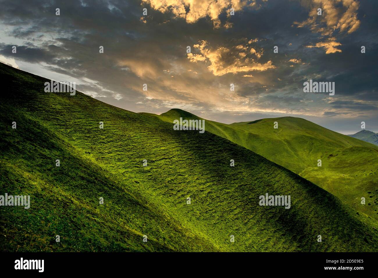 The monts dores hi-res stock photography and images - Alamy