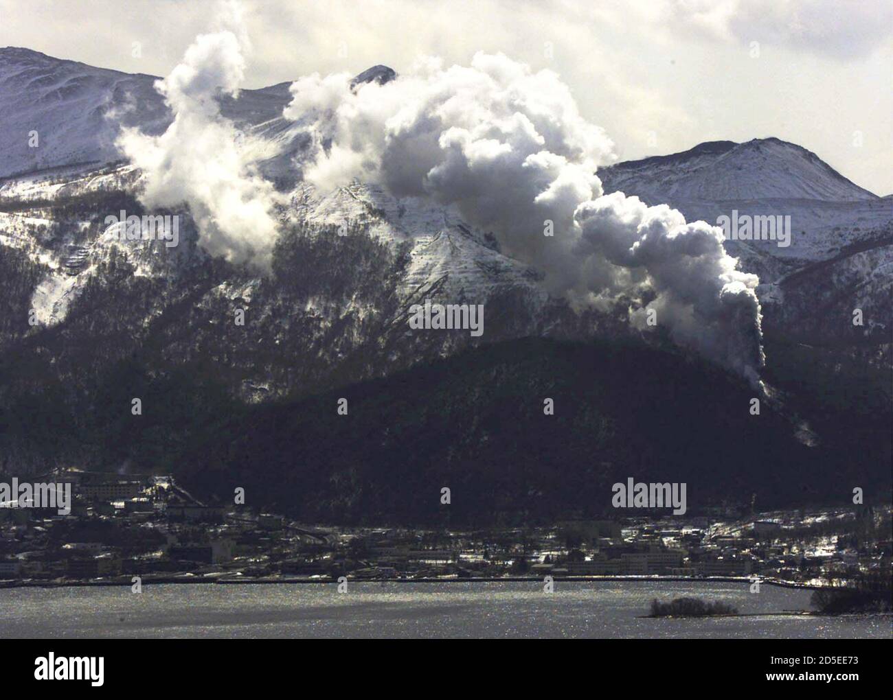 Usu volcano hi-res stock photography and images - Alamy