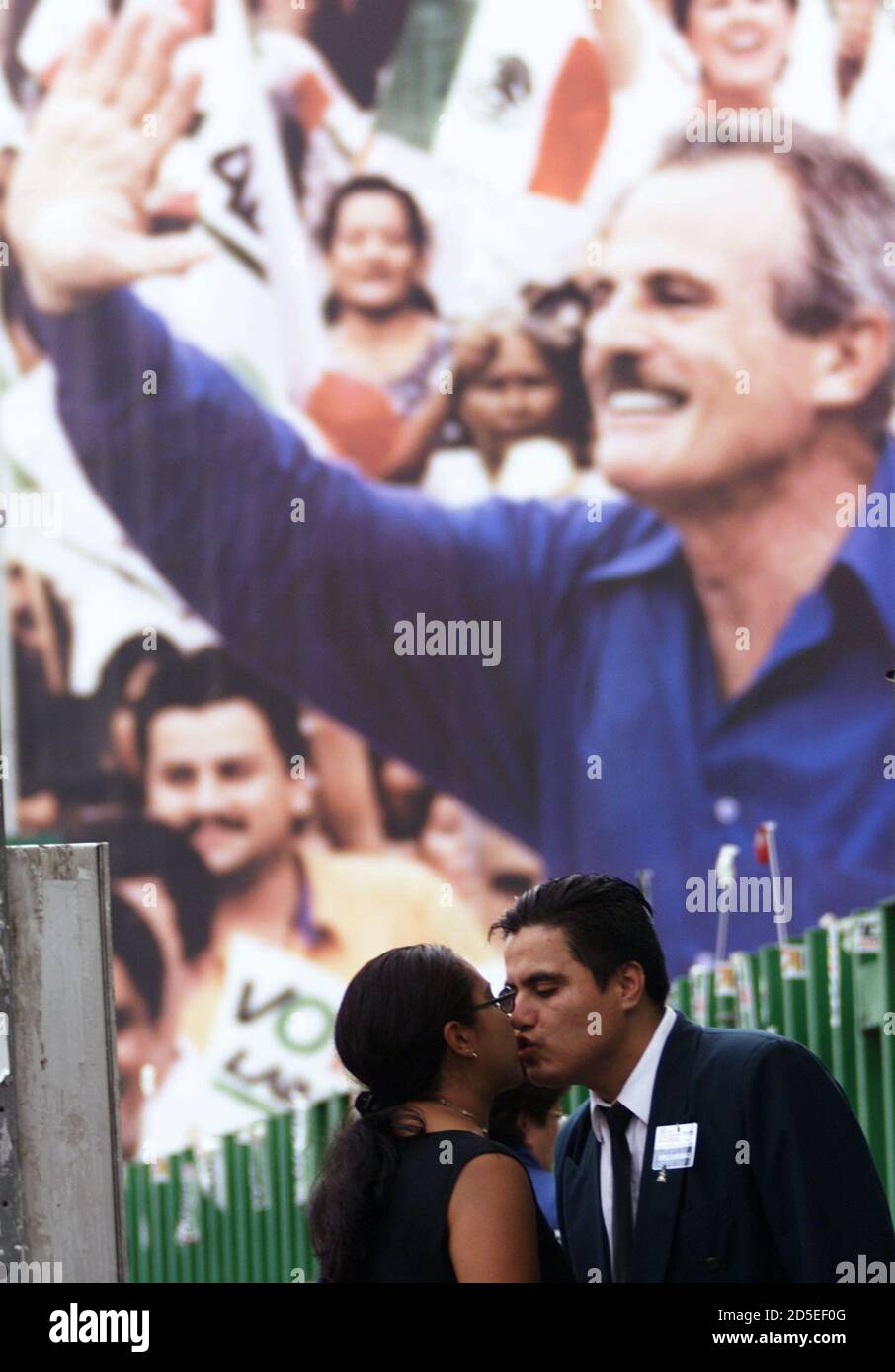 Mexican revolutionary poster hi-res stock photography and images - Alamy