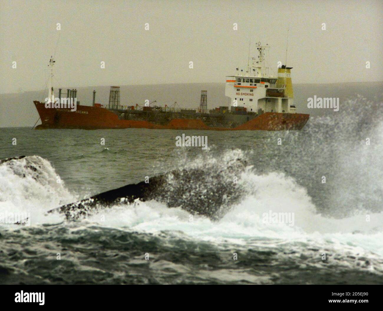 Explosive boats hi-res stock photography and images - Alamy