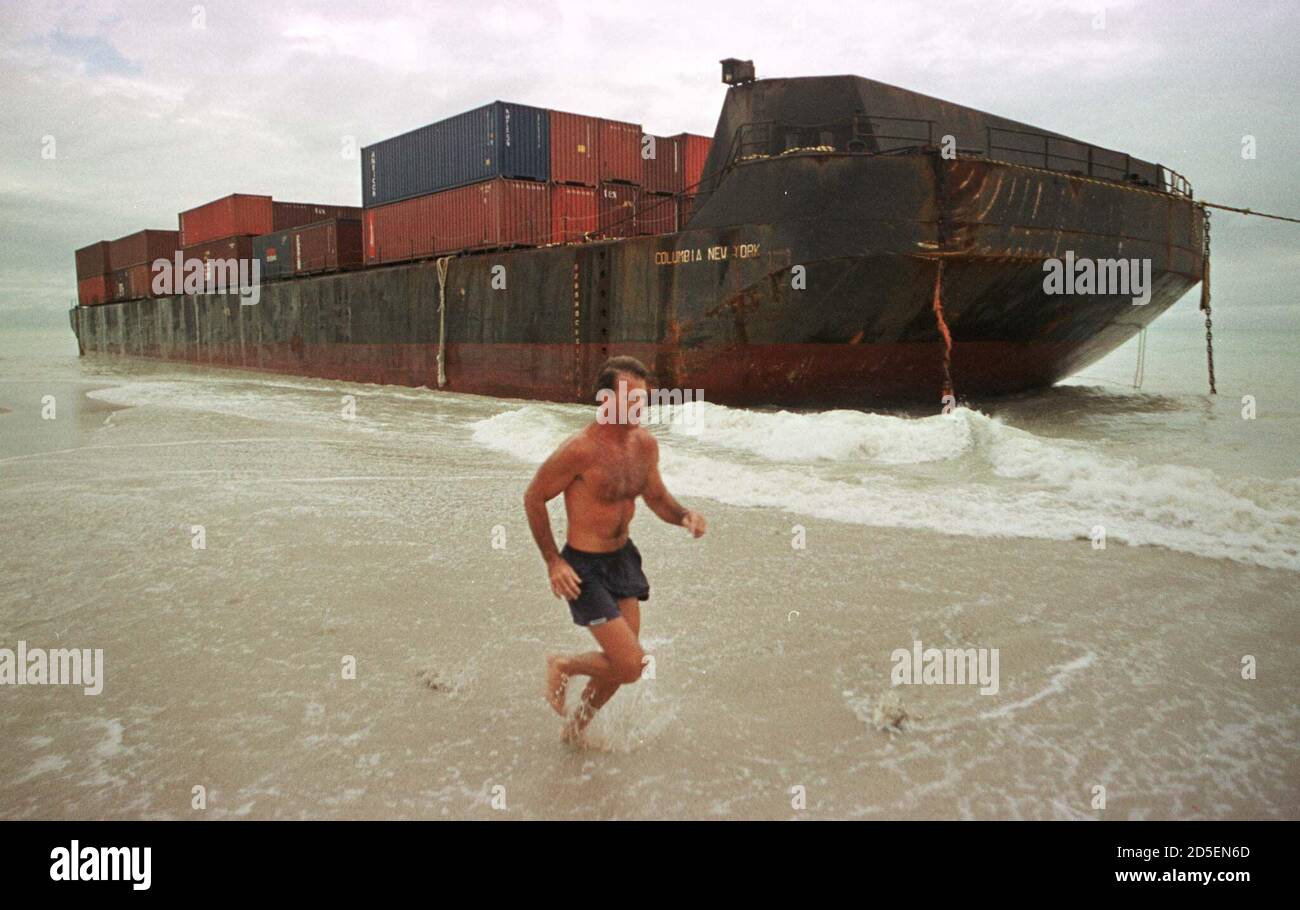 Hundreds and thousands container High Resolution Stock Photography and ...