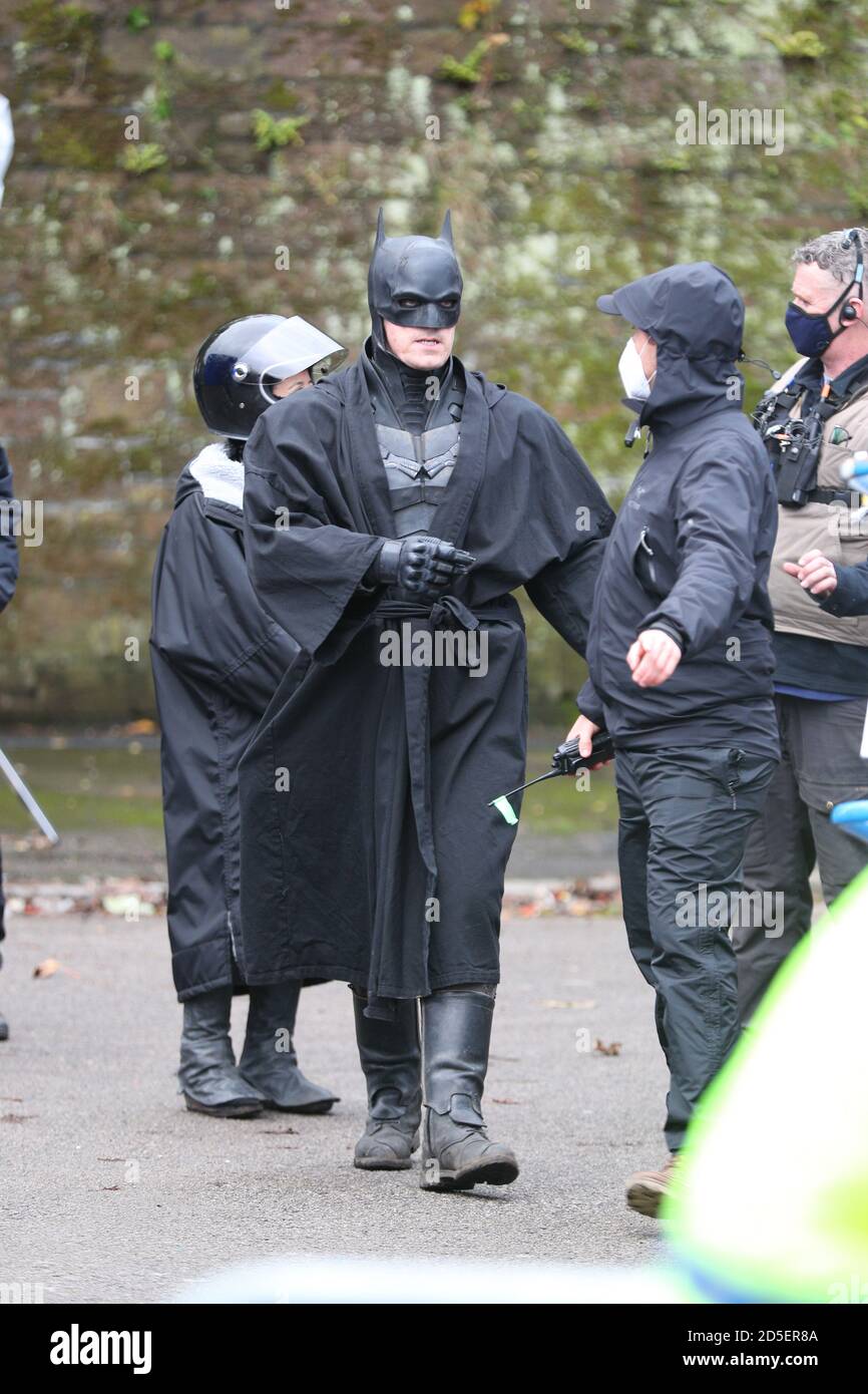 A double during the filming of The Batman taking place in Liverpool ...