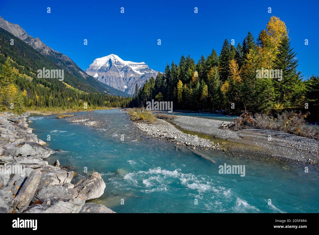 Robson River, Mount Robson Provincial Park, British Columbia, Canada ...
