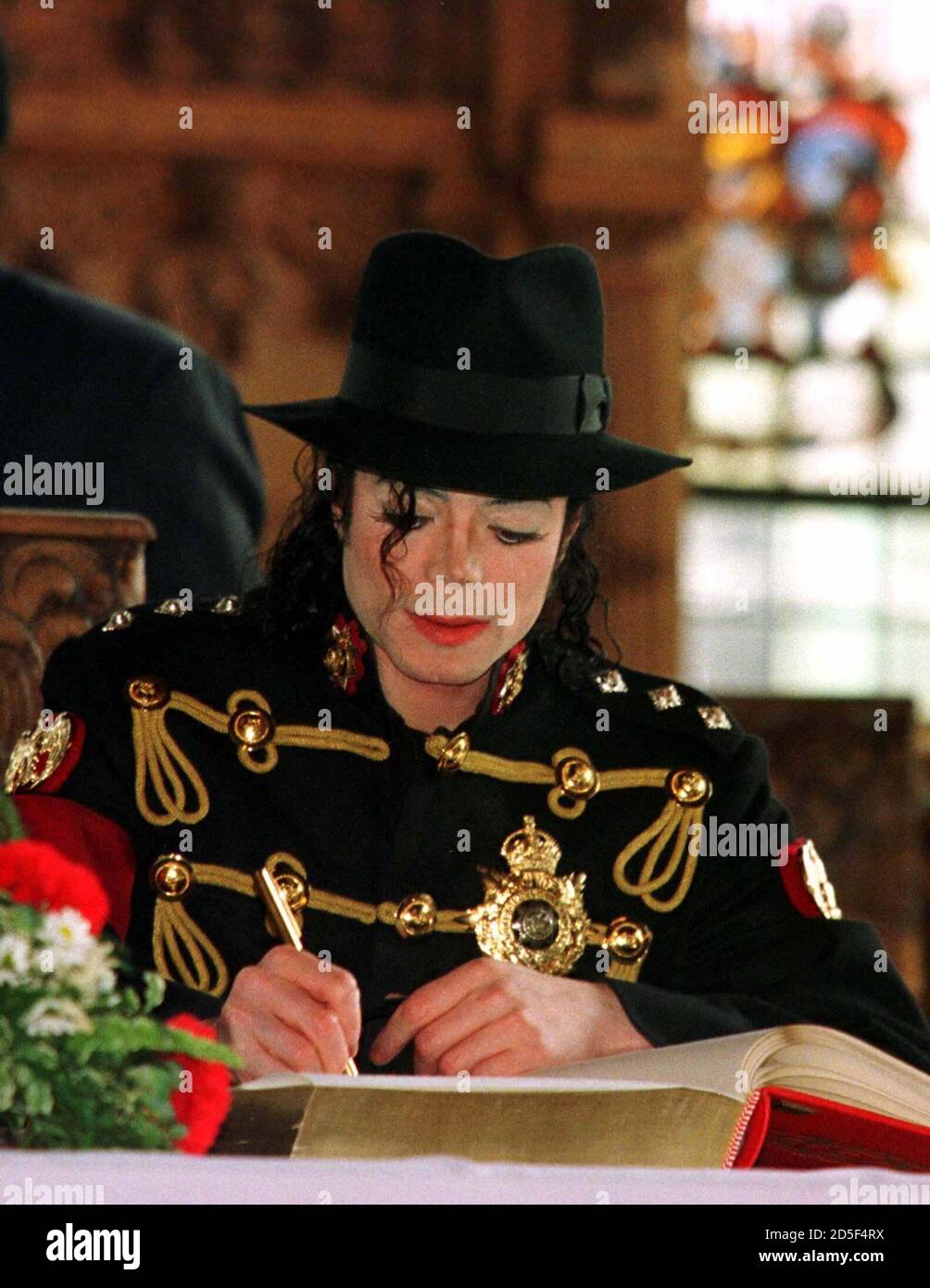 Michael jackson concert bremen hi-res stock photography and images - Alamy