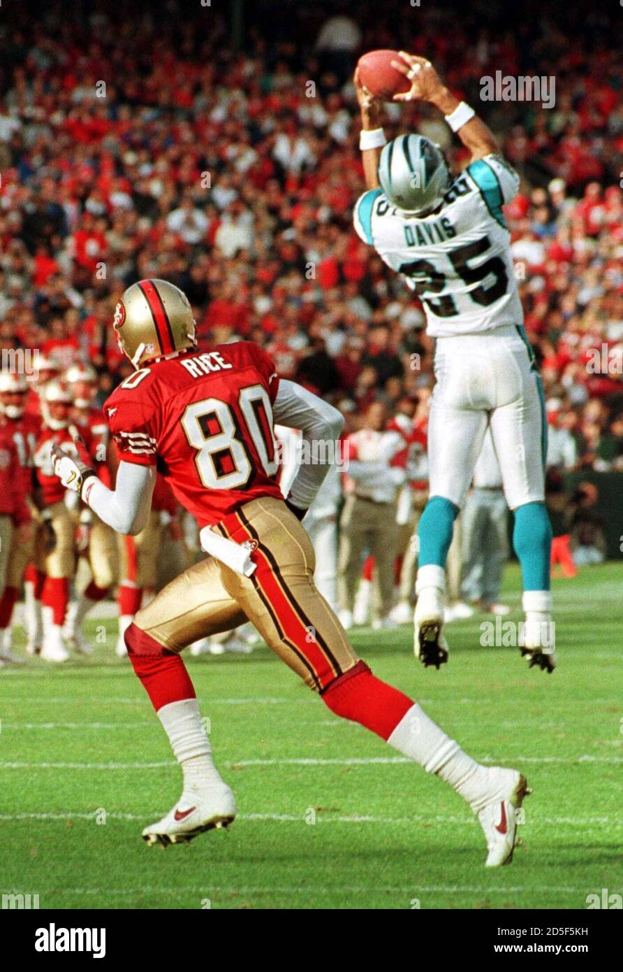 Quarterback Pass In Air High Resolution Stock Photography and Images ...