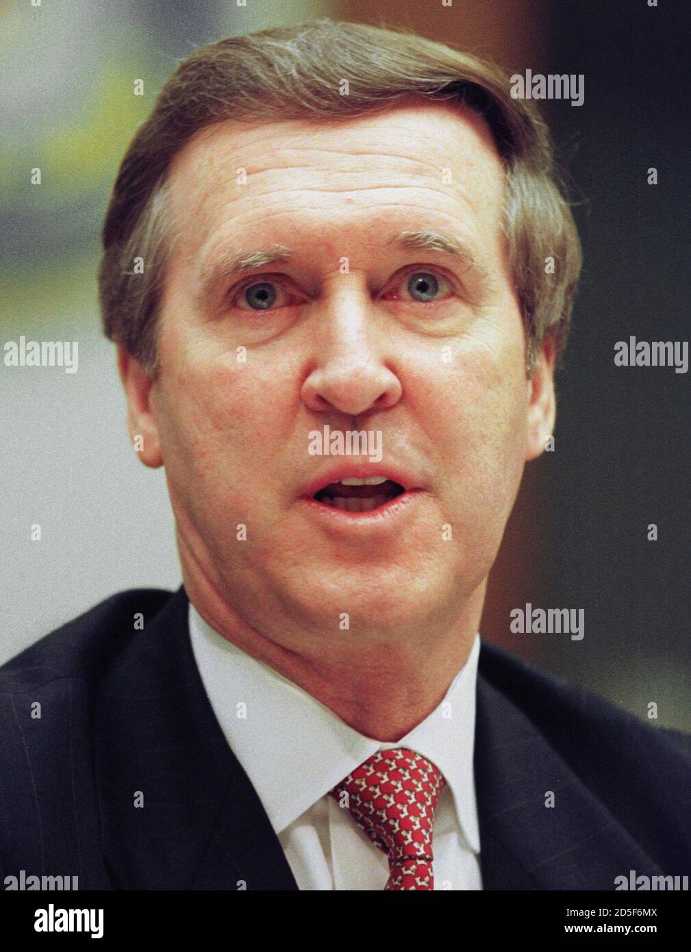 U s secretary defense william cohen hi-res stock photography and images ...