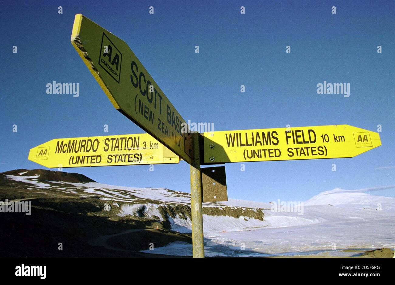 Amundsen research hi-res stock photography and images - Alamy