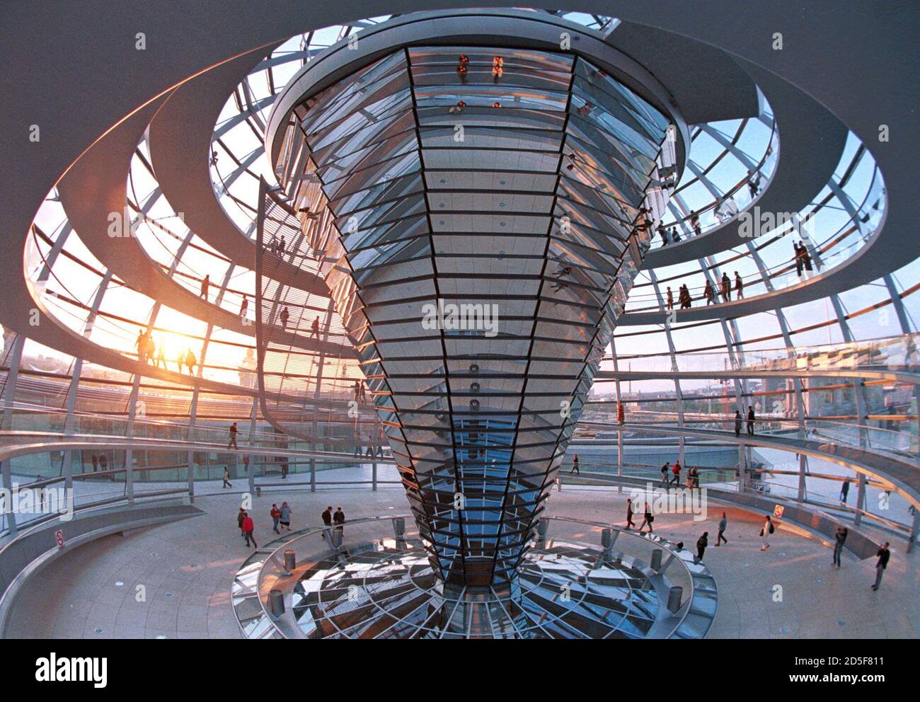Renovation reichstag berlin germany hi-res stock photography and images ...