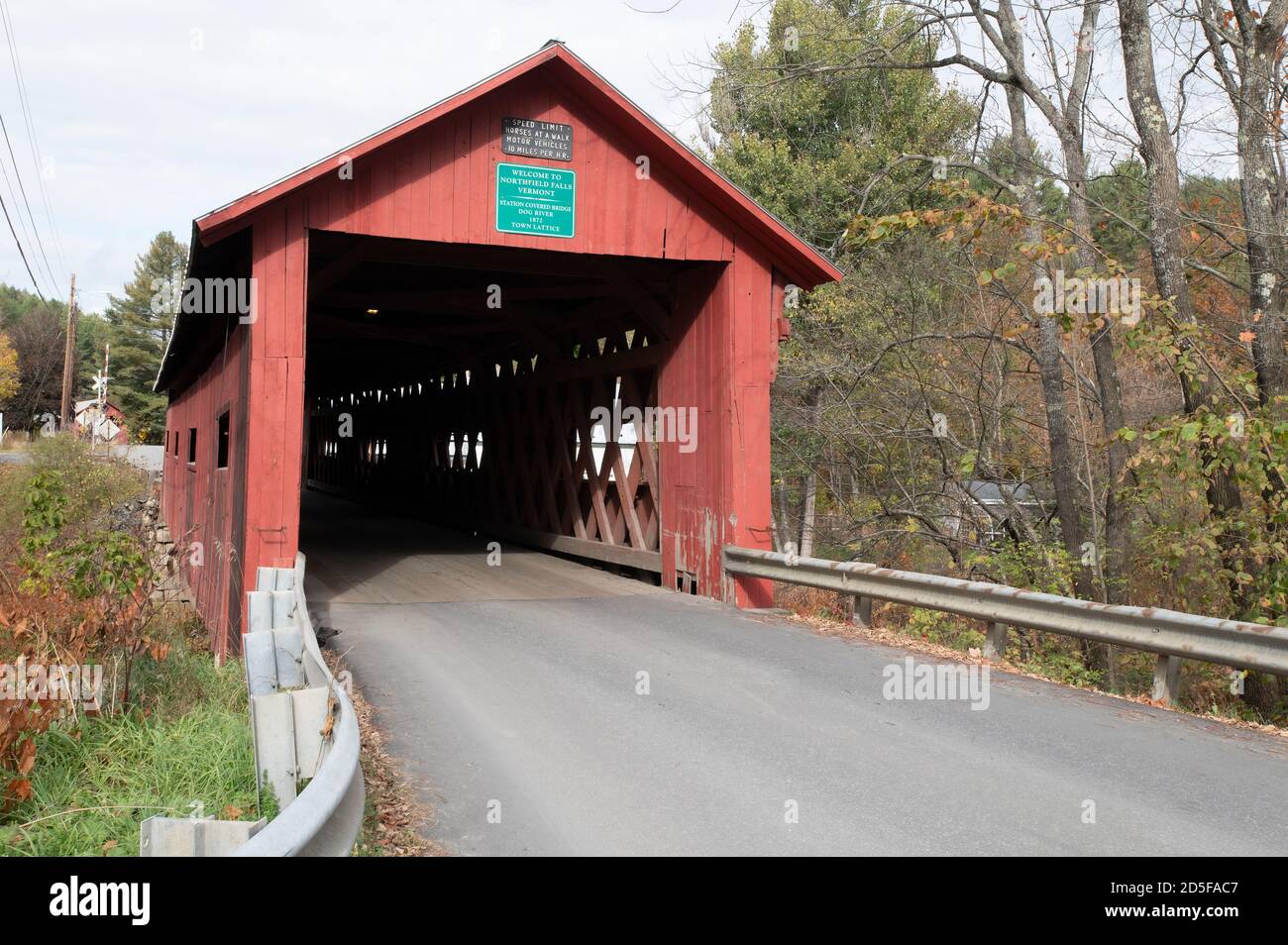 The Station Covered Bridge over the Dog River in Northfield Falls ...