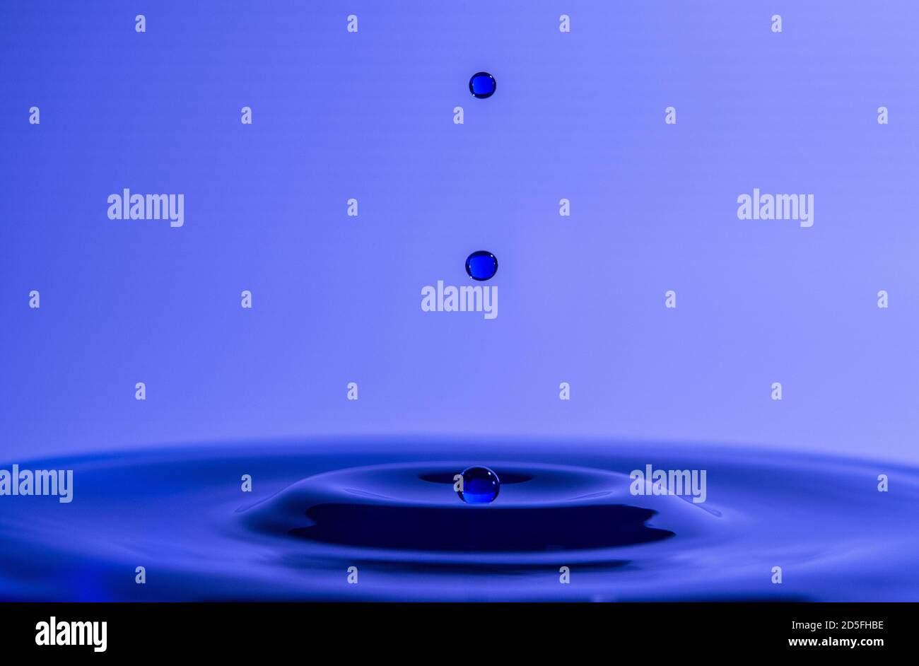 Triple Droplet Water Droplet Photography Stock Photo - Alamy