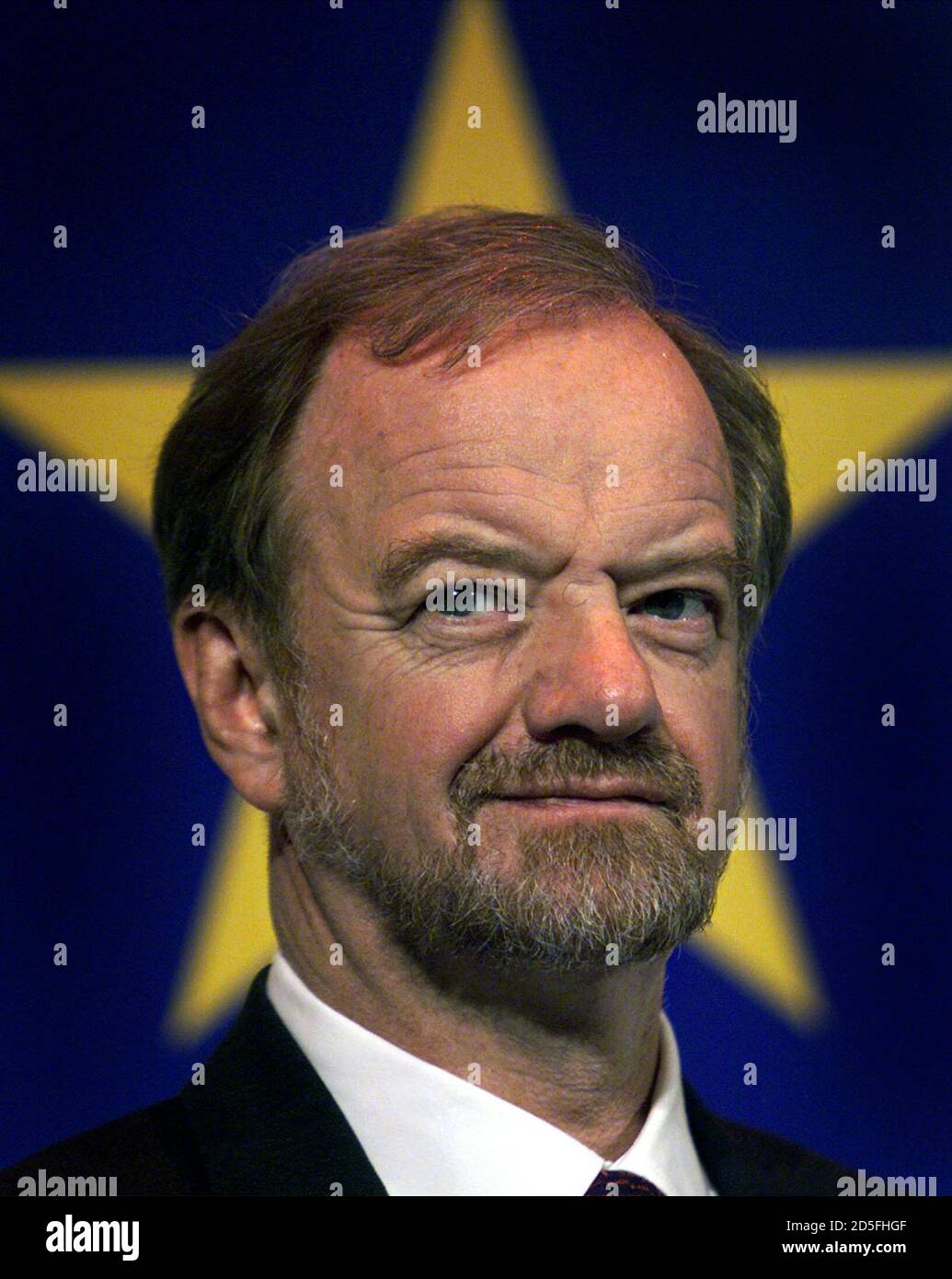 Foreign secretary robin cook addresses labour party conference hi-res ...