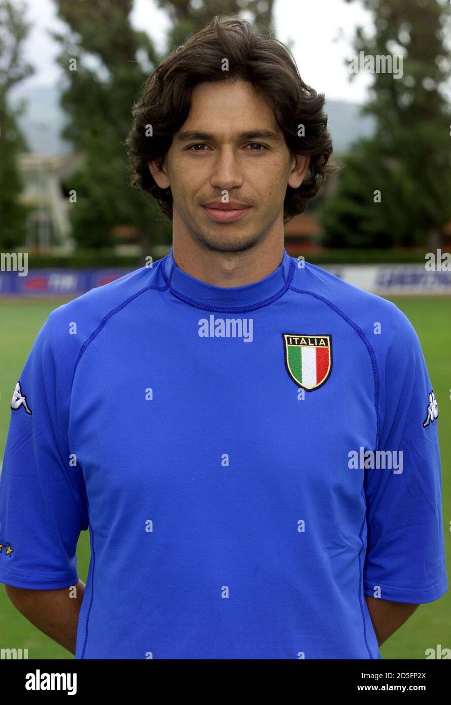 Demetrio Albertini High Resolution Stock Photography and Images - Alamy