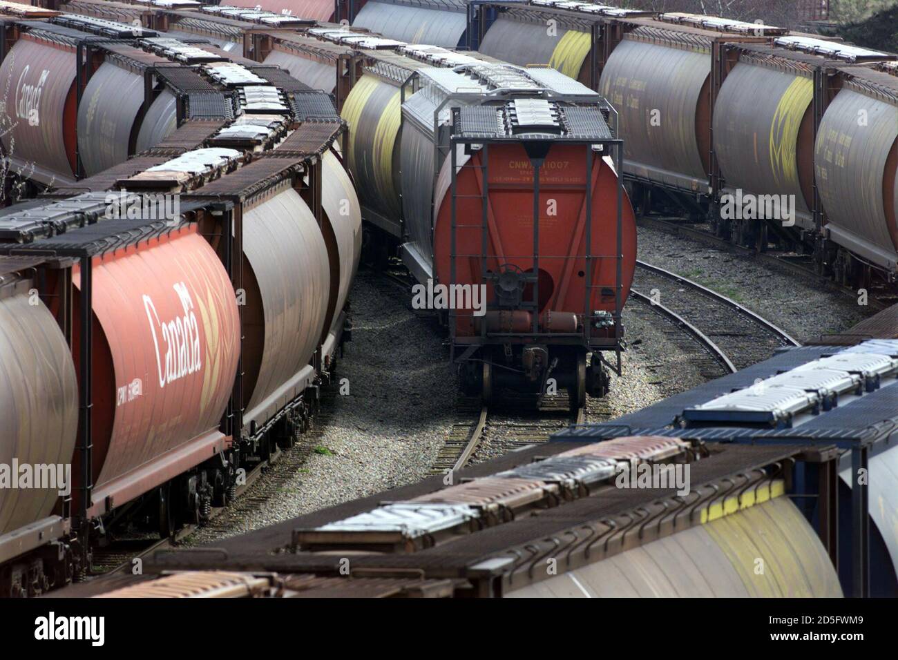 Grain contract hi-res stock photography and images - Alamy