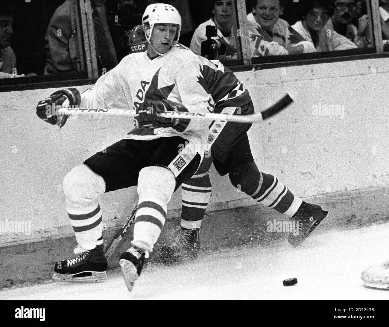 Soviet ice hockey championship hi-res stock photography and images - Alamy
