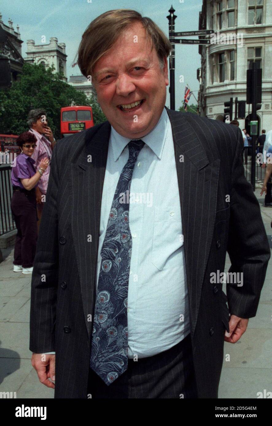 Shadow chancellor peter lilley hi-res stock photography and images - Alamy