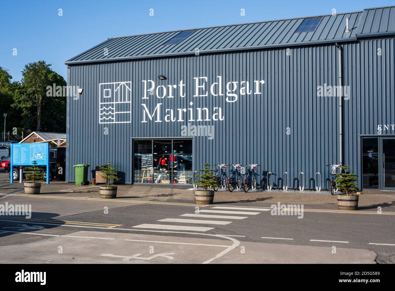 Port Edgar Marina sign on side of warehouse at Port Edgar, South ... Port Edgar Marina sign on side of warehouse at Port Edgar, South ...