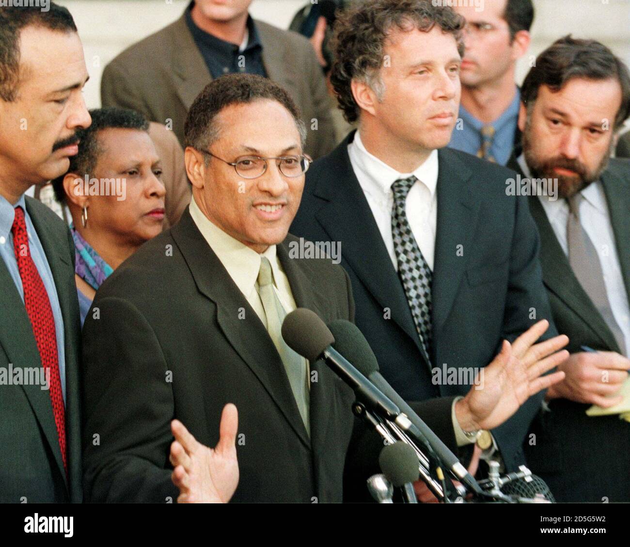 Sports reporters united states hi-res stock photography and images - Alamy