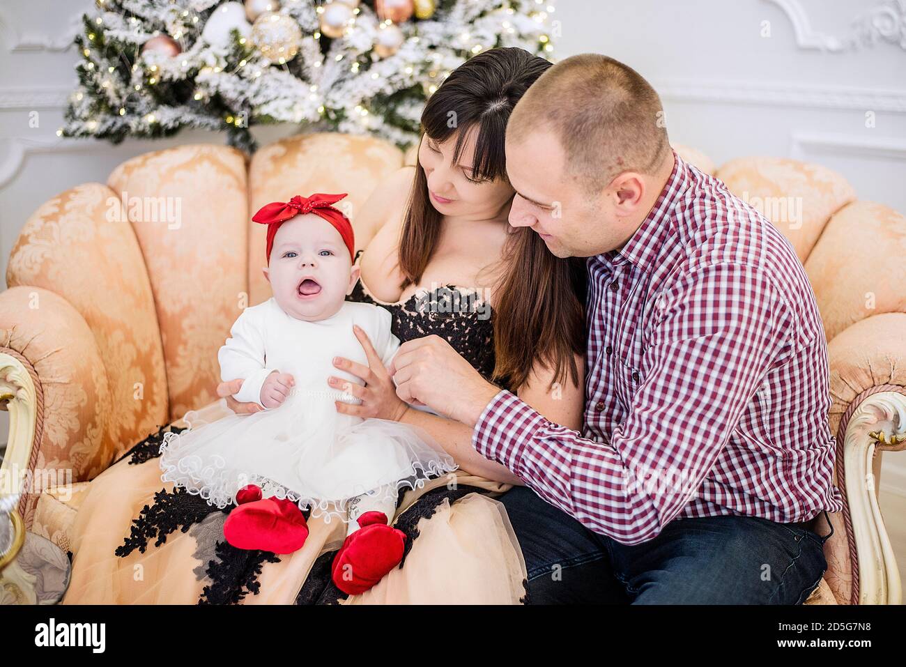 Covered arms hi-res stock photography and images - Alamy