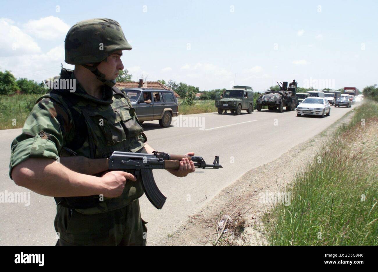 Serbia yugoslav war soldier hi-res stock photography and images - Alamy