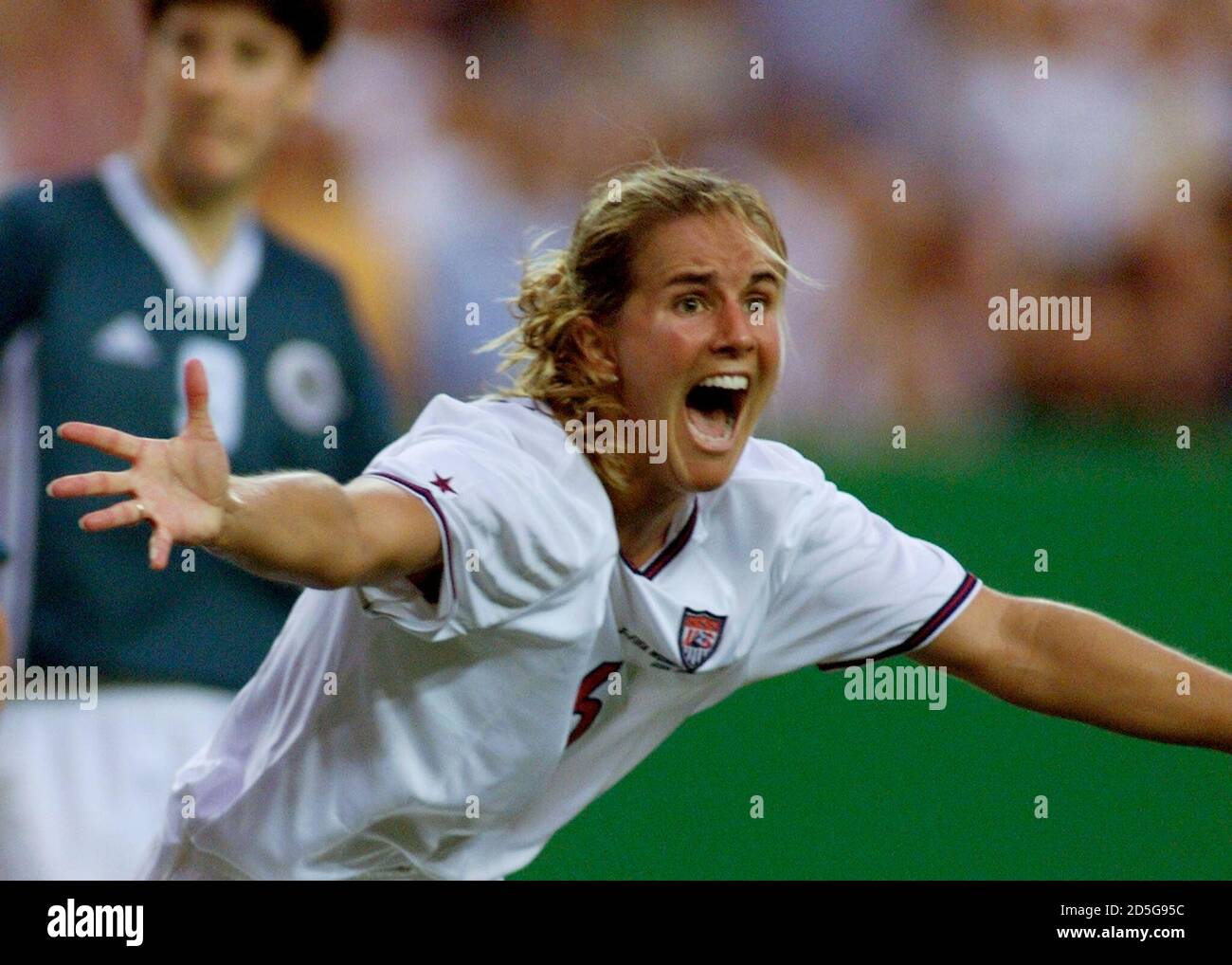 Brandi chastain womens world cup hi-res stock photography and images ...