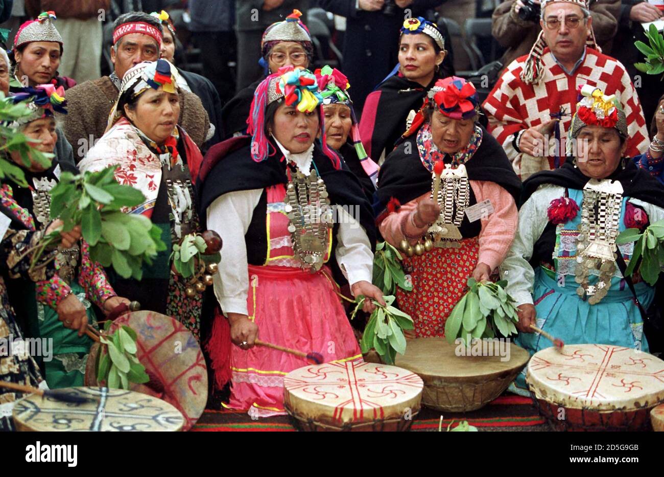 Chile mapuche population hi-res stock photography and images - Alamy